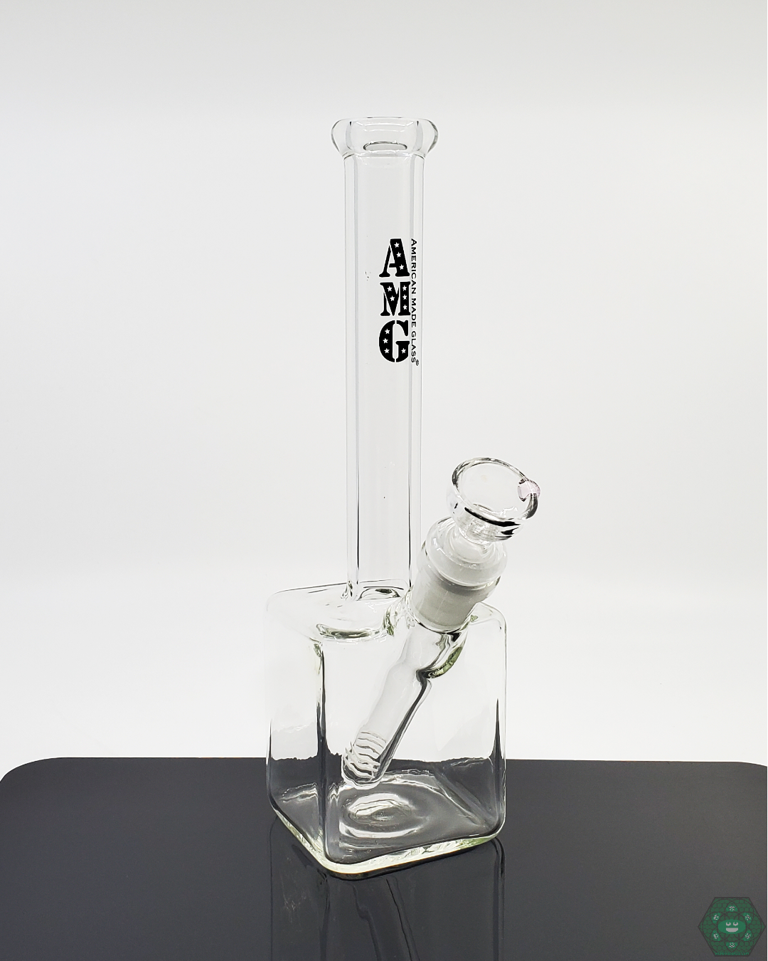 AMG Glass 9” Cube Base Beaker | Compact, 7-Hole Perc Filtration | 14mm – HG