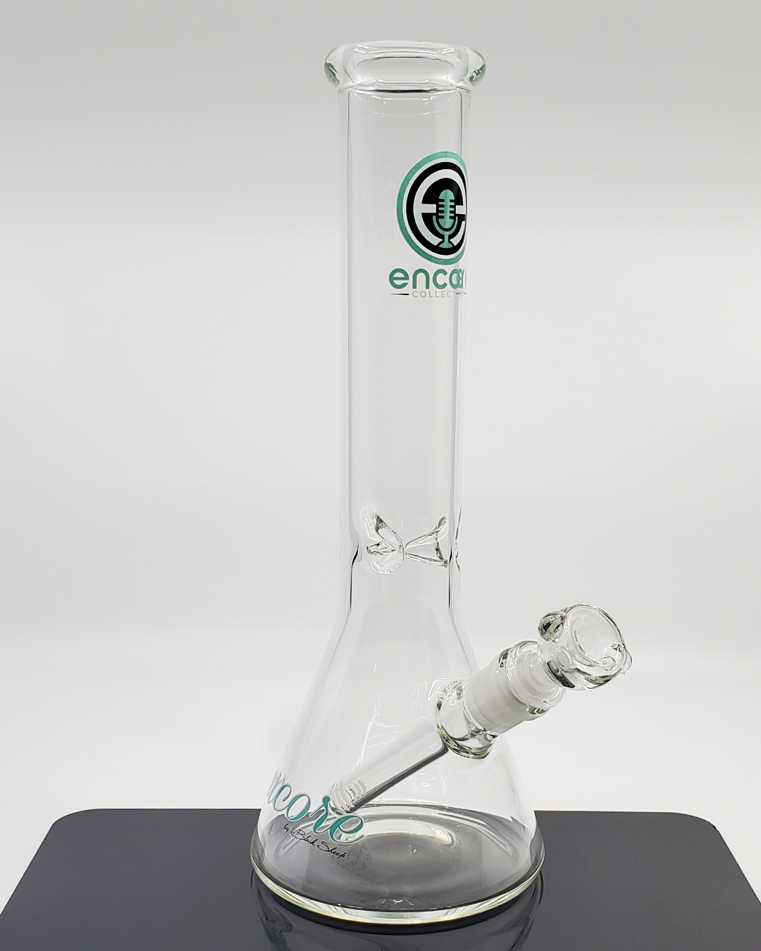 Encore Glass 13” Beaker - Classic 50x5 Structure with Stability – HG