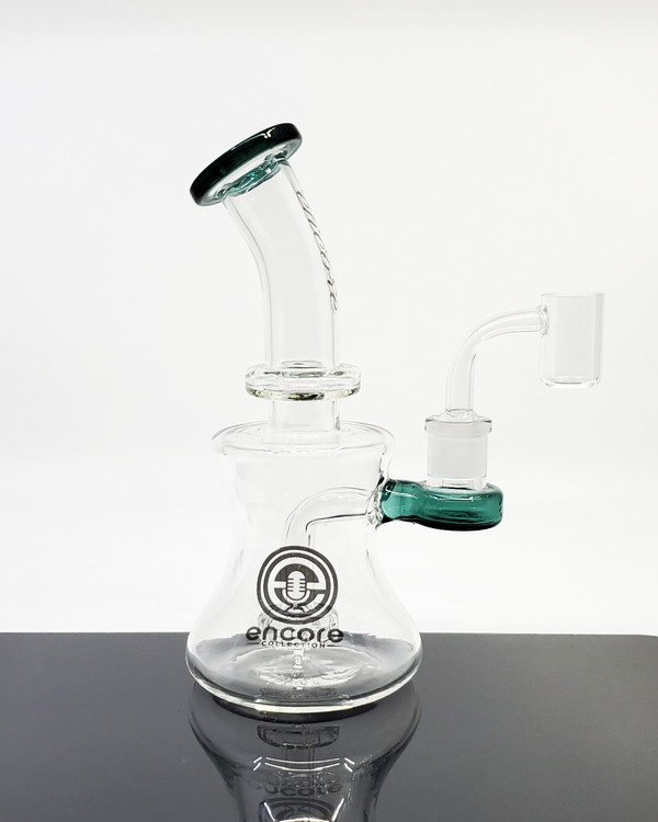Encore Glass 8” Beaker - Classic Style with Accent Colors – HG