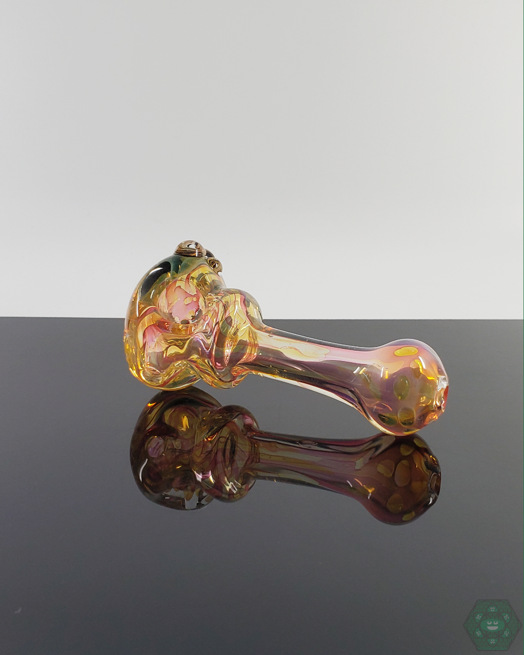 LQL Glass Fumed Spoon – Compact and Color-Shifting Glass Pipe – HG